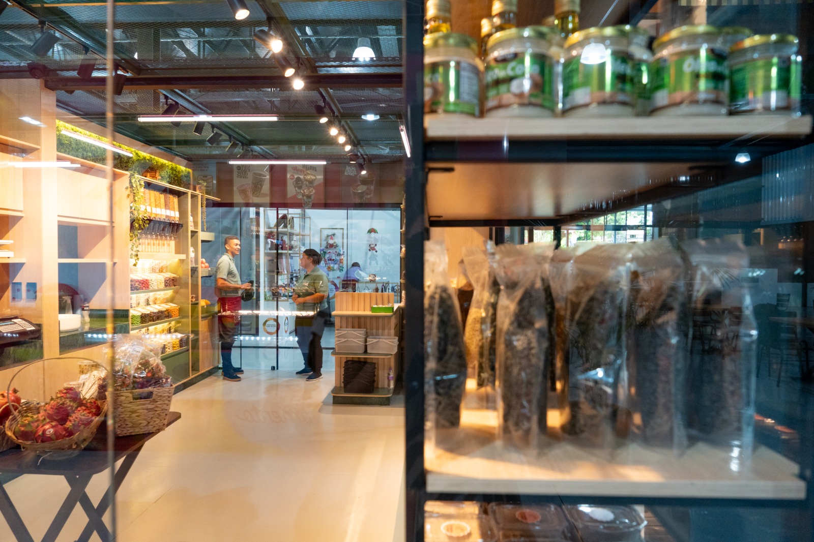 Barrageiro Public Market opens with a full house, tributes and a wide ...