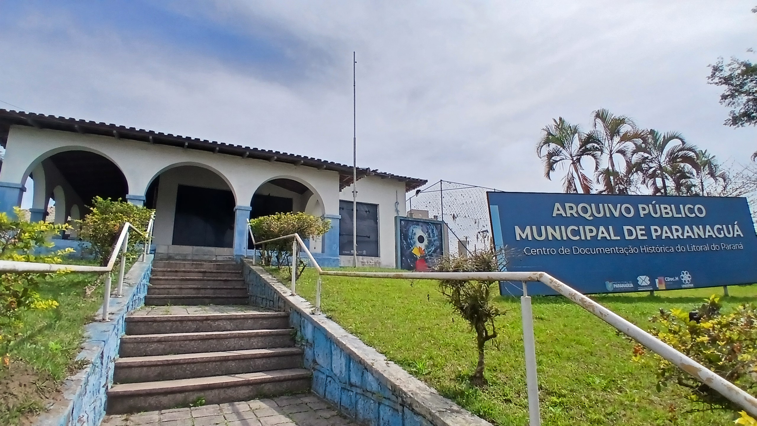 Le Centre de documentation historique conserve, catalogue et diffuse des documents de la côte du ...