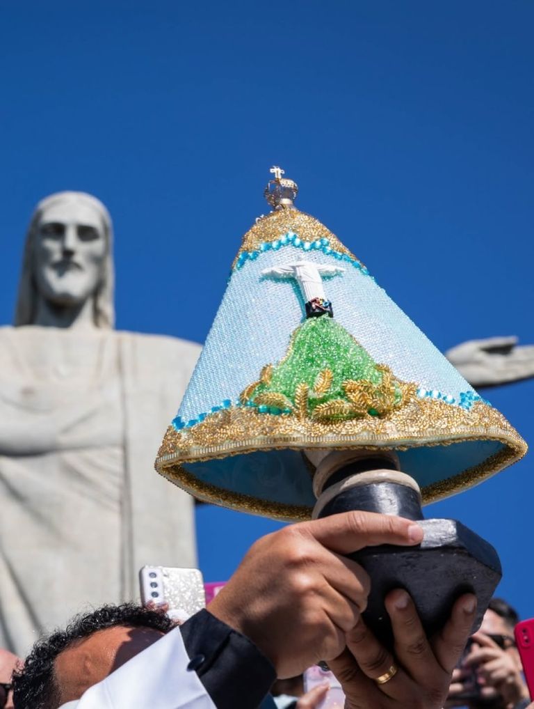 Imagem de Nossa Senhora do Rocio visita o Cristo Redentor pela primeira vez em momento histórico ...