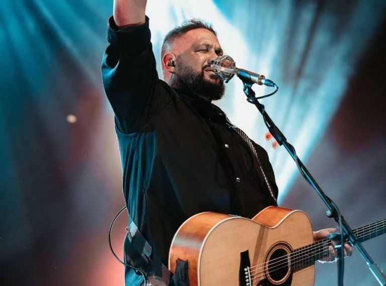Cantor Fernandinho estreia no Verão Maior Paraná e leva a música gospel ...