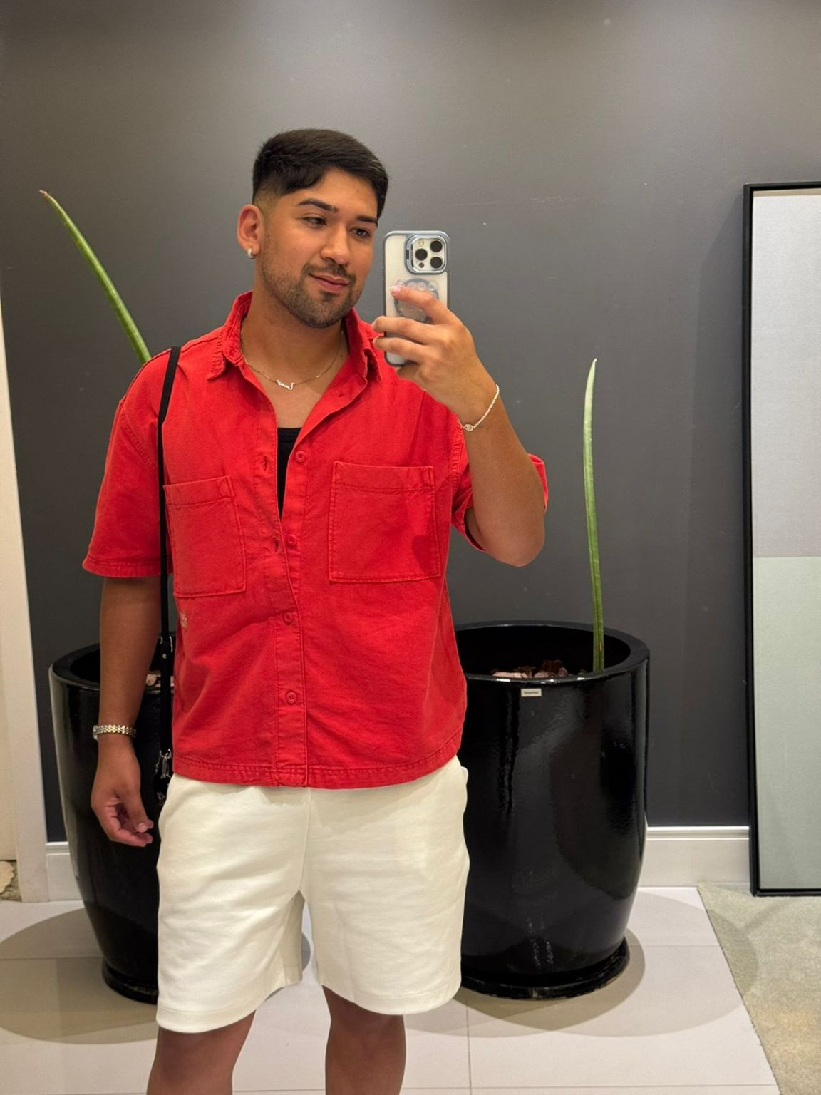 Influenciador parnanguara Lucas Modesto enfrenta problema de saúde e ...